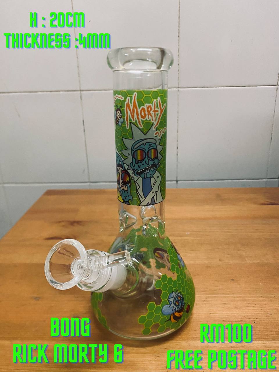 GLASS BONG RICK MORTY 6 20CM – SLSHCO